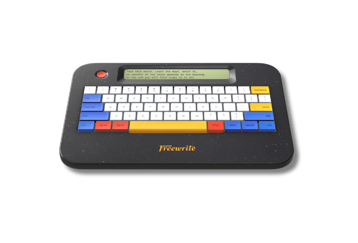 Alpha Raven Black With Backlight - Freewrite Store