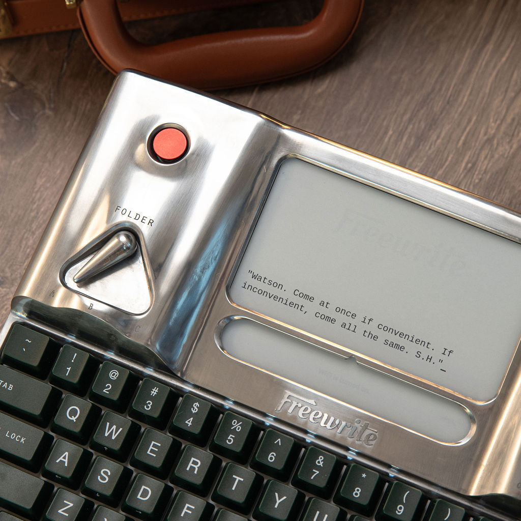 Ernest Hemingway Freewrite Signature Edition - Freewrite Store